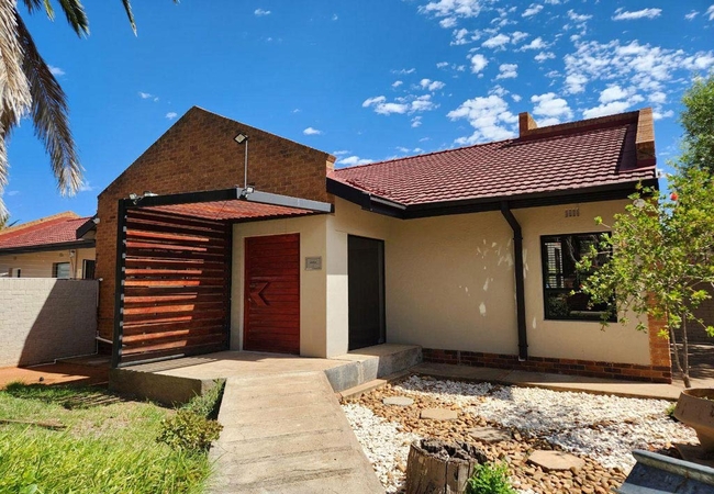 Purple Steps Guest House in Kimberley, Northern Cape