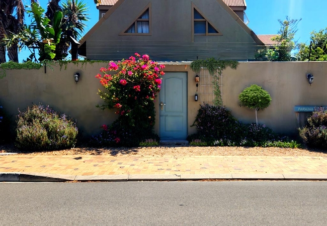 Sage Cottage 10 in West Beach, Cape Town